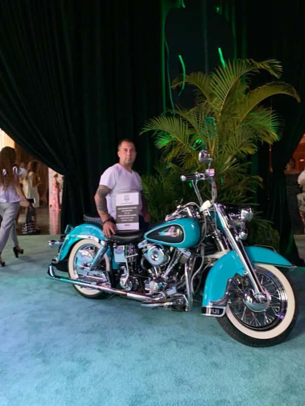 Dos motos donadas por Lord Drake Kustoms causan sensación en el Miami ...