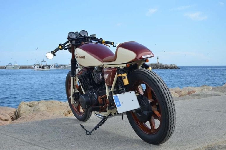 YAMAHA "CREAM", a Yamaha Cafe Racer | Lord Drake Kustoms