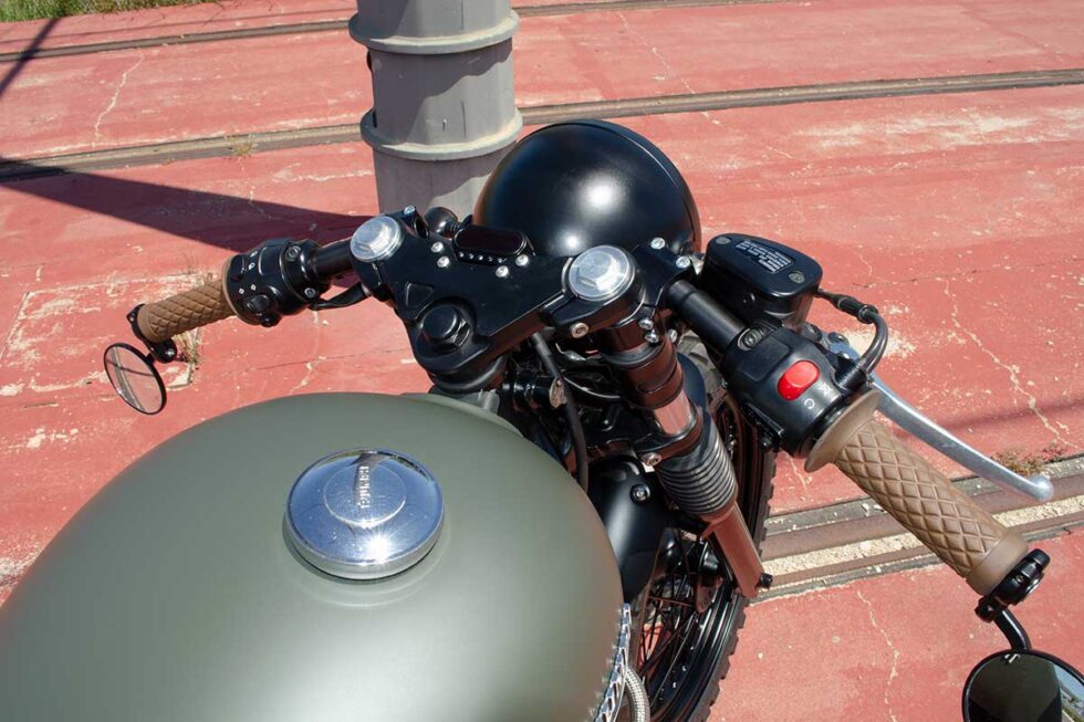 Triumph Army, Cafe Racer or Scrambler? | Lord Drake Kustoms