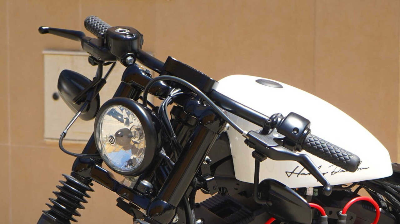 SPORTSTER 48 BOBBER WHITE | Lord Drake Kustoms