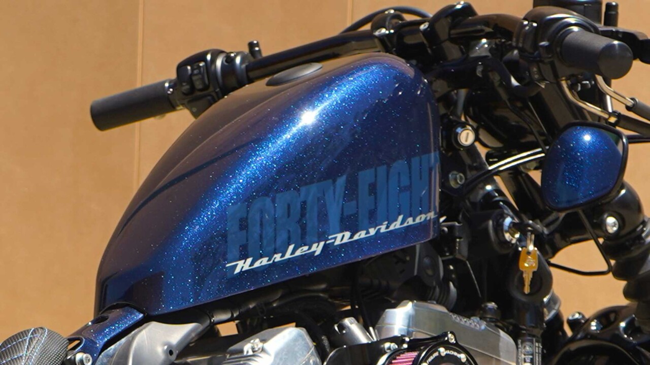 SPORTSTER BOBBER SPARKBLUE | Lord Drake Kustoms