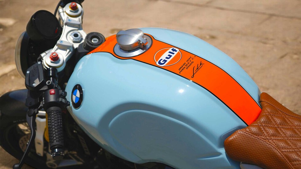 BMW R Nine T Gulf customized by Lord Drake Kustoms